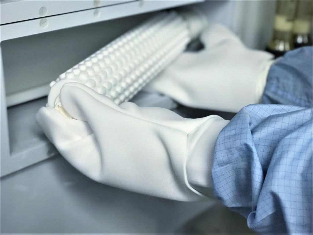 d0161e84-cd51-4a49-a37c-9fa06444a1c3glove sm - ITW Rippey